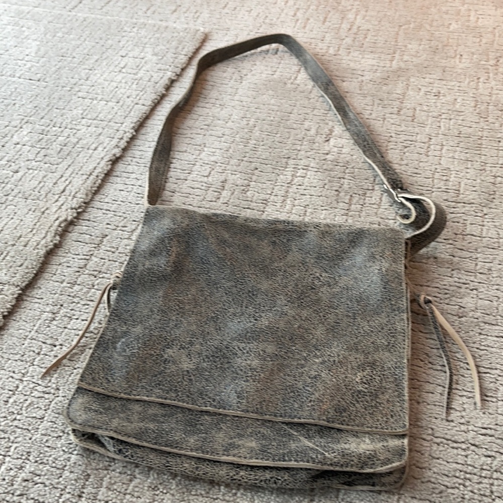 Beautiful Black Distressed Leather Crossbody Bag - Gem